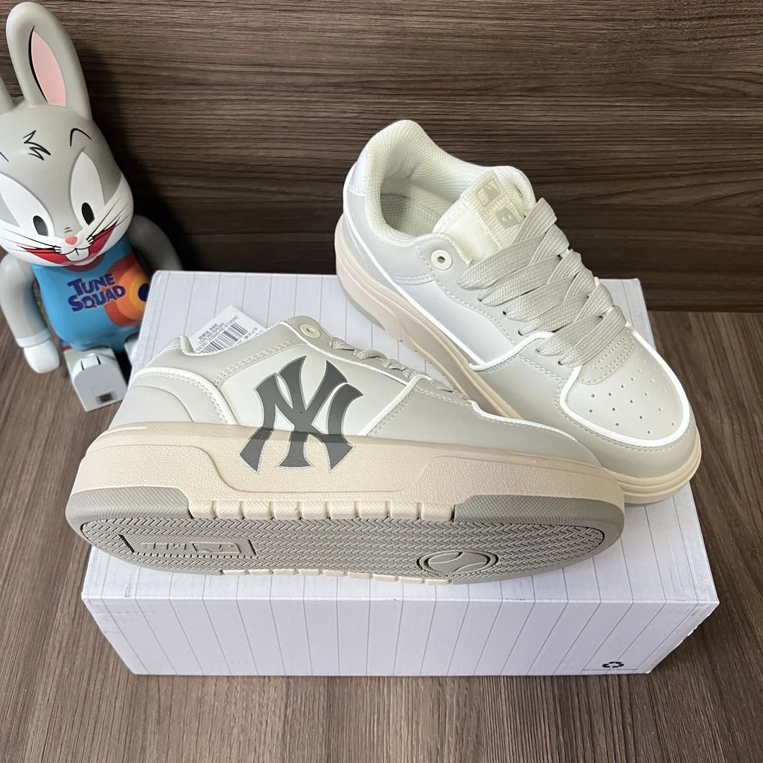 Brand-original Gucci Low Shoes