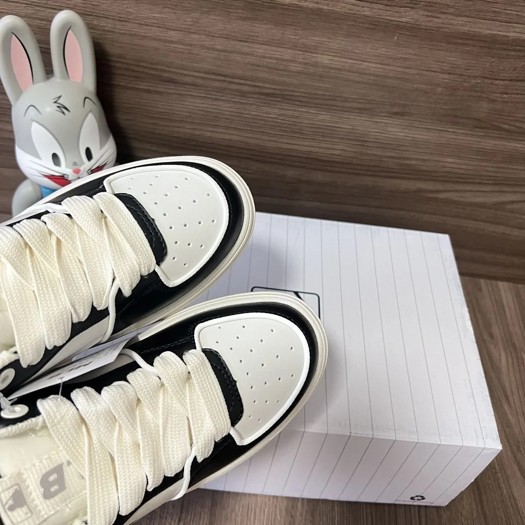 Bargain Gucci Low Shoes