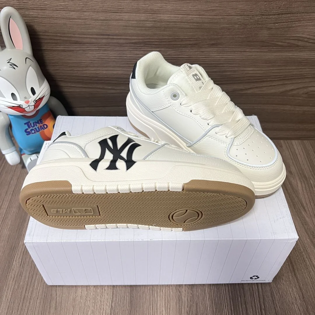 Precise copy Gucci Low Shoes