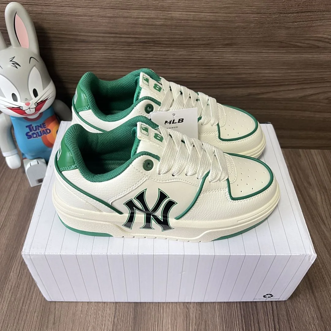 Top match Gucci Low Shoes