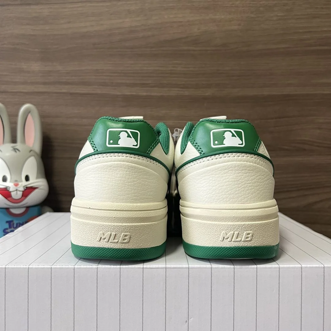 Top match Gucci Low Shoes