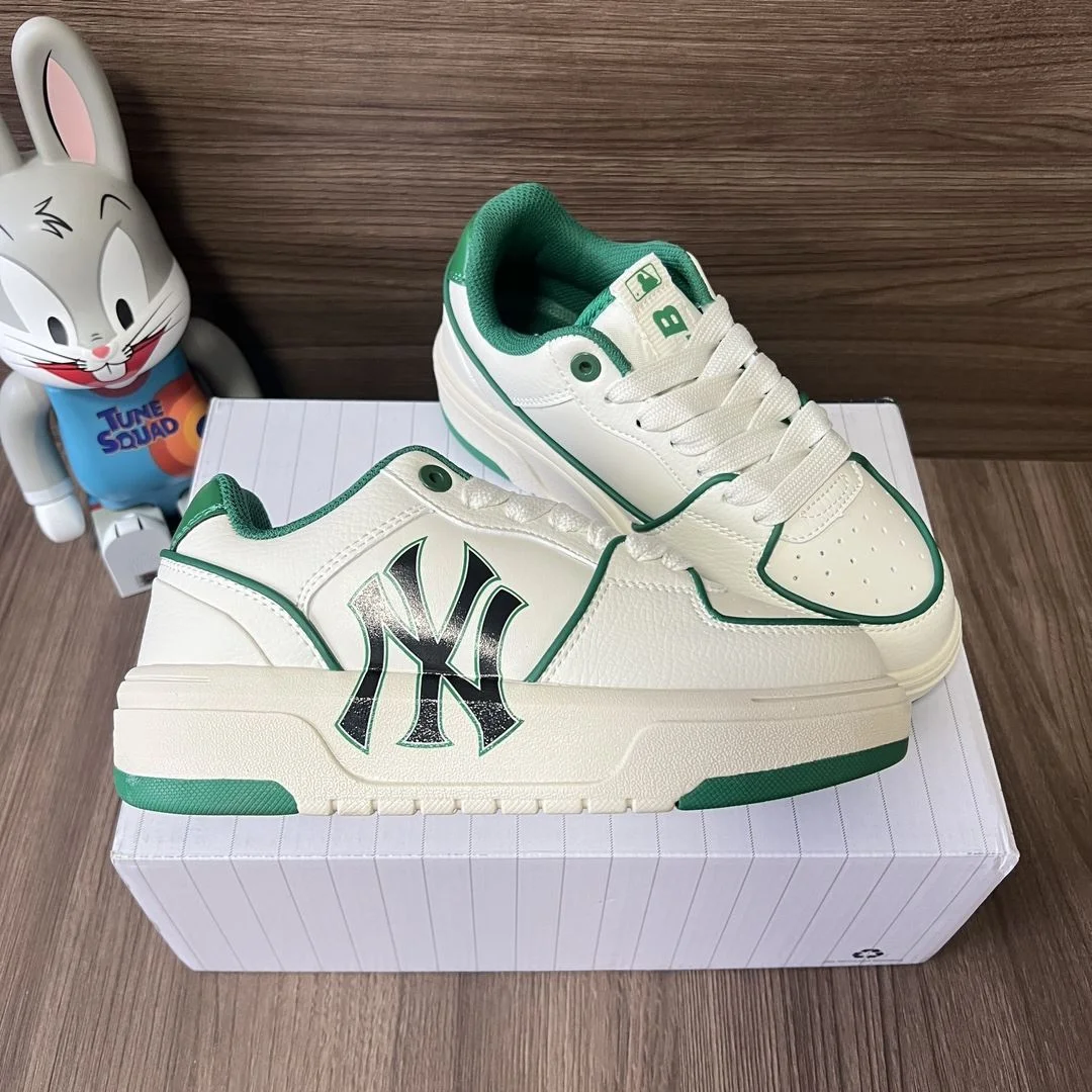 Top match Gucci Low Shoes