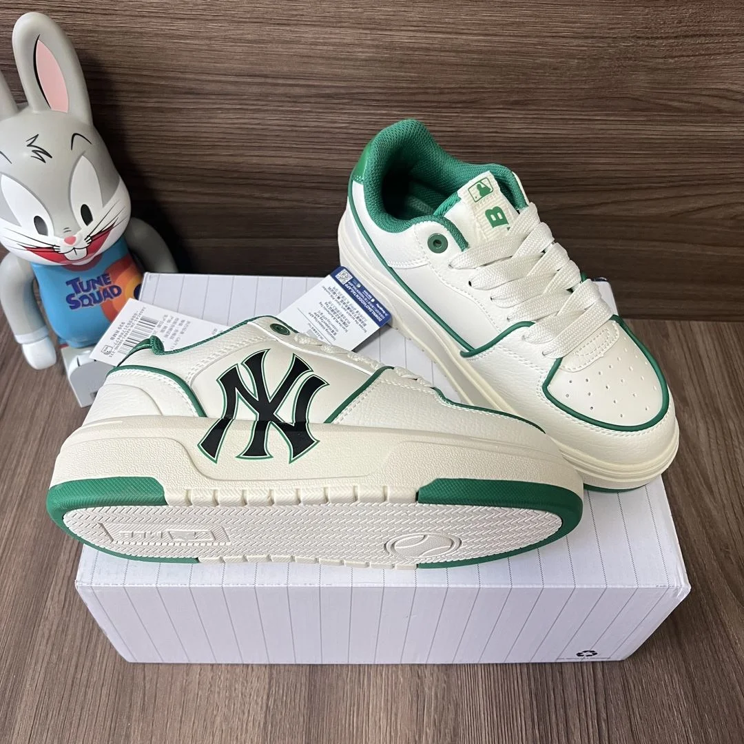 Top match Gucci Low Shoes