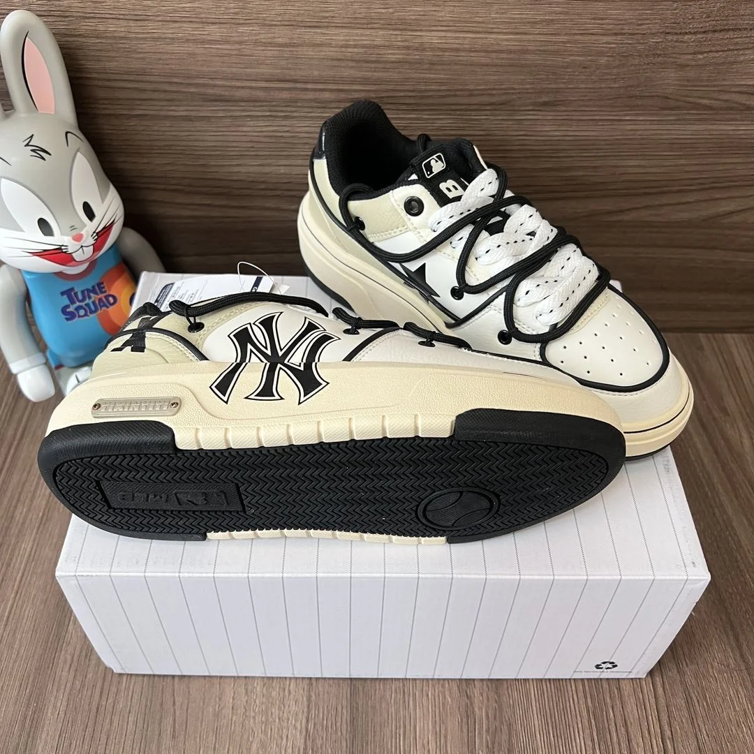 Brand-original Gucci Low Shoes