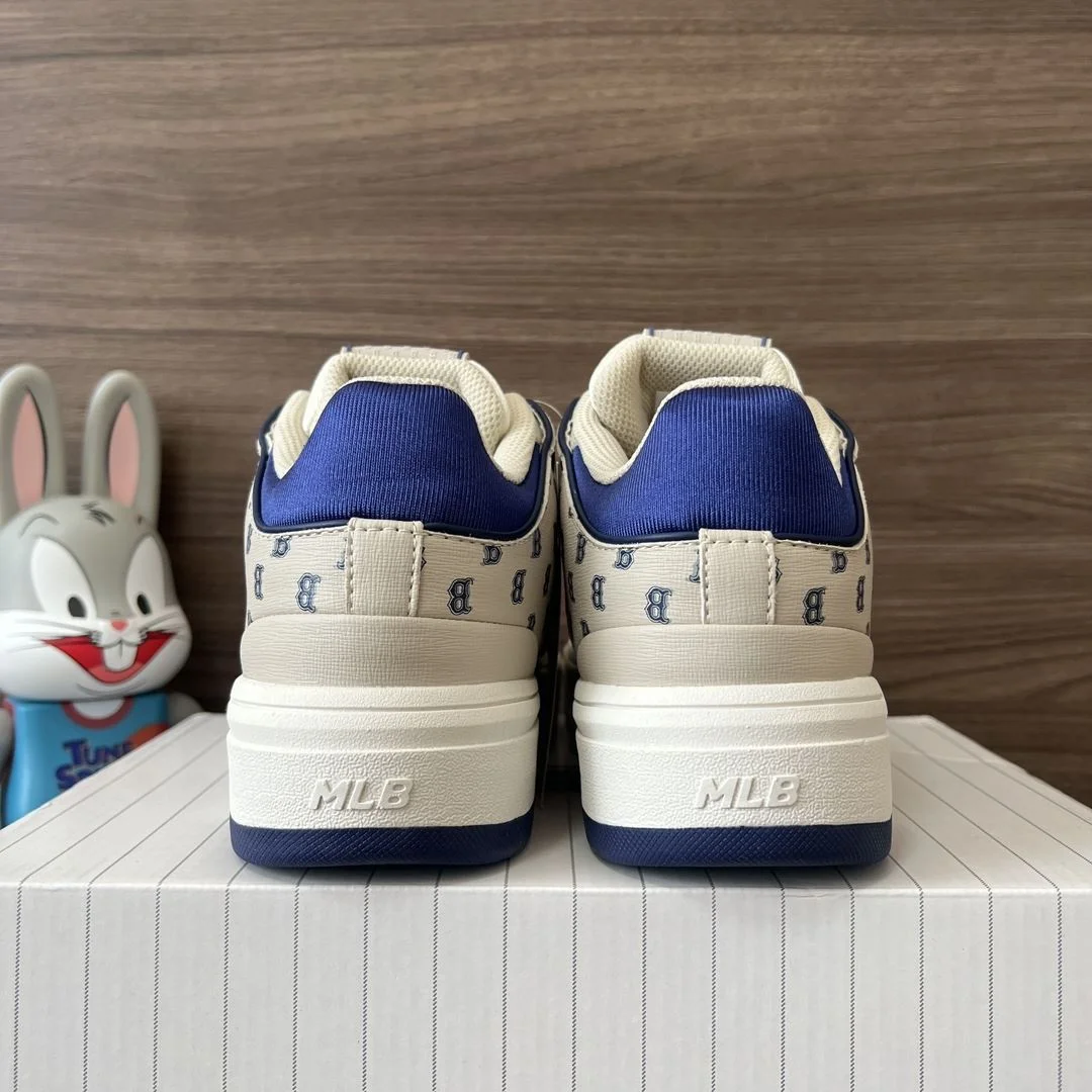 Genuine Gucci Low Shoes