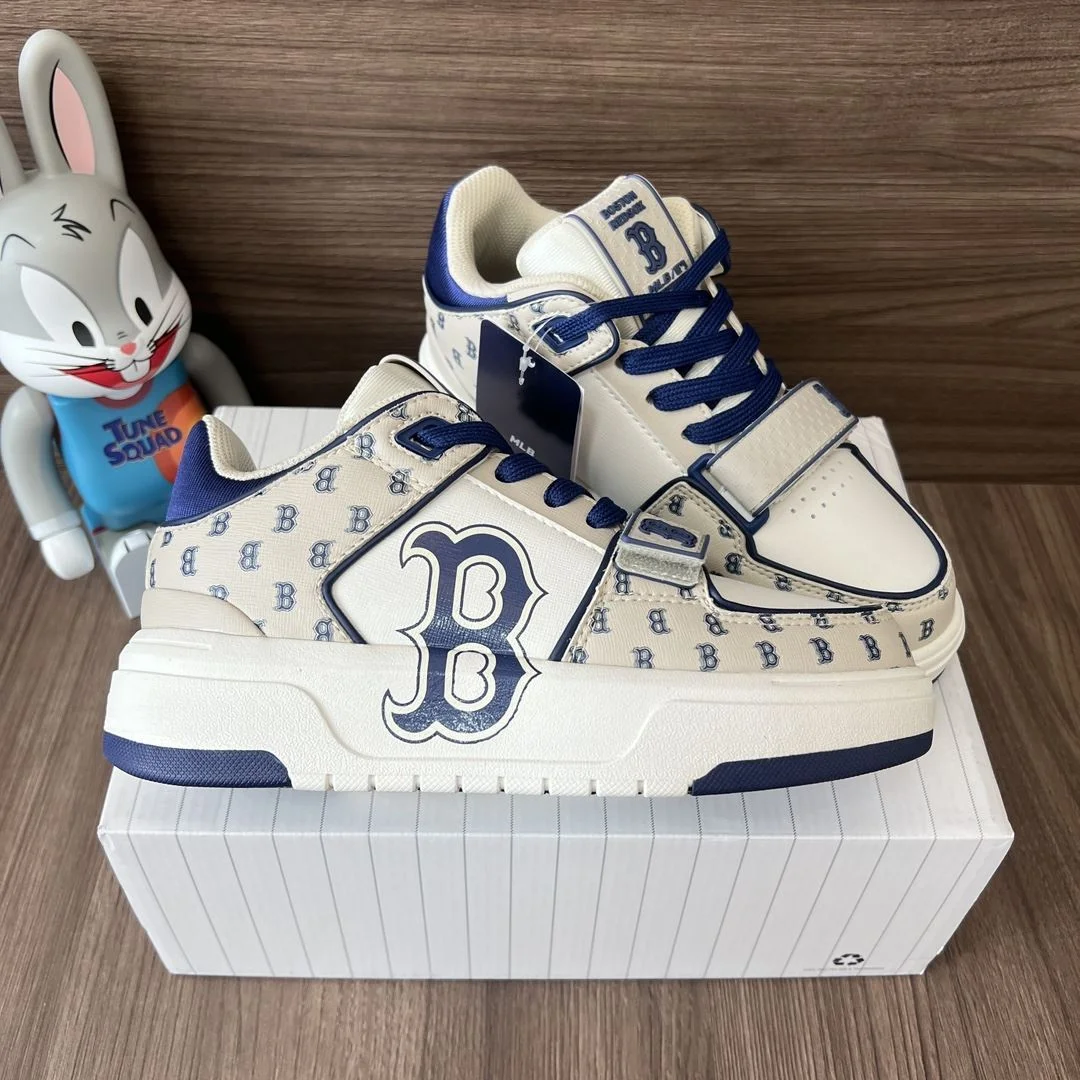 Genuine Gucci Low Shoes