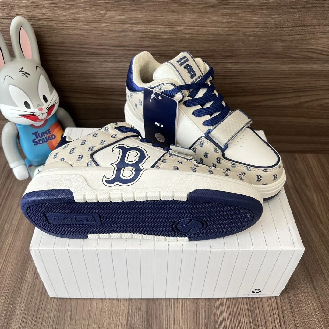 Genuine Gucci Low Shoes