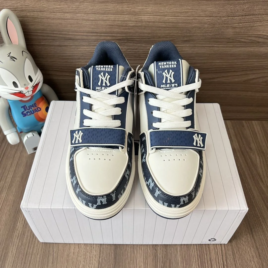 Genuine Gucci Low Shoes