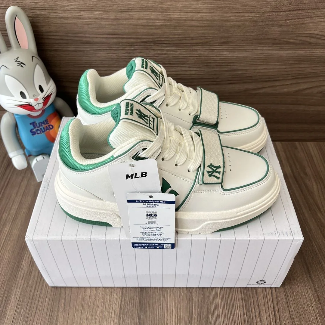 Top mirror Gucci Low Shoes