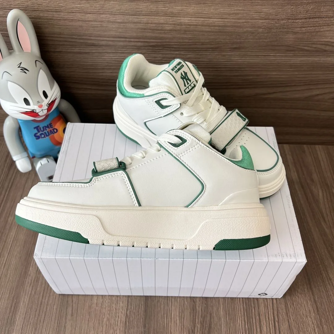 Top mirror Gucci Low Shoes