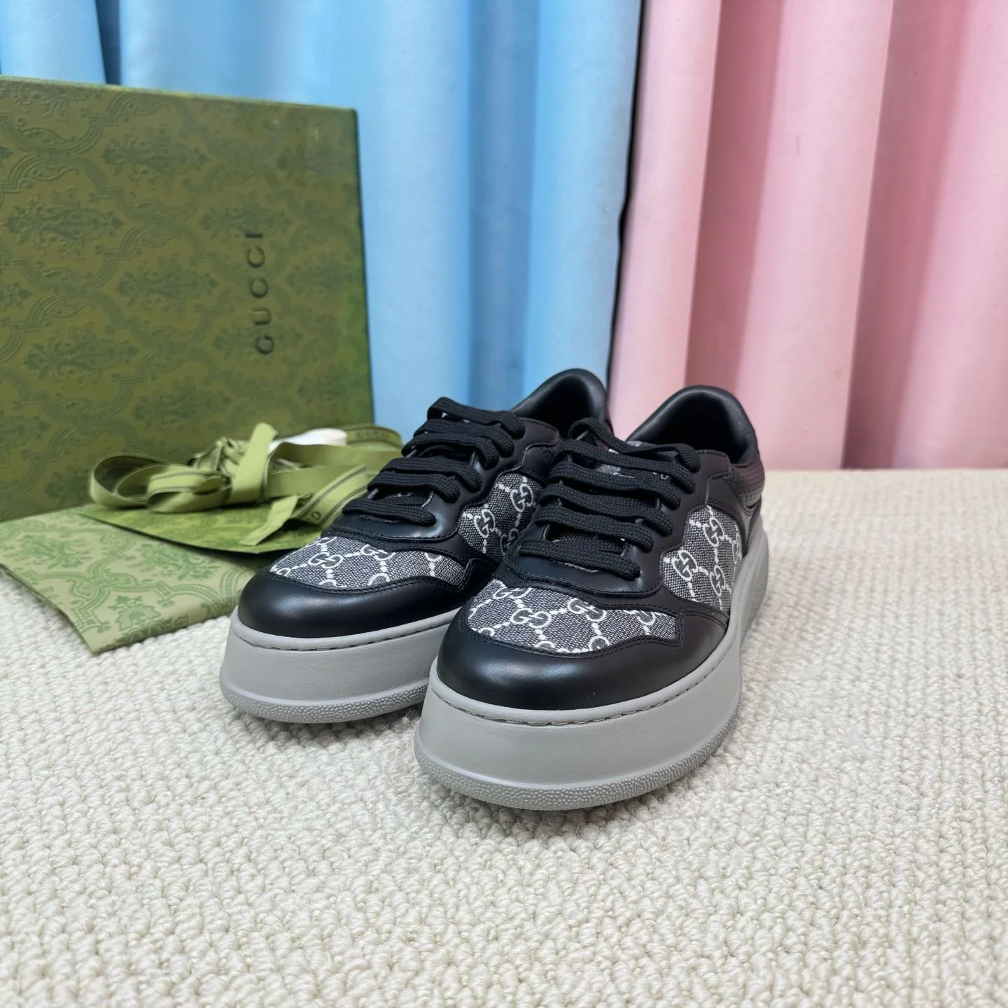 Gucci Low Shoes