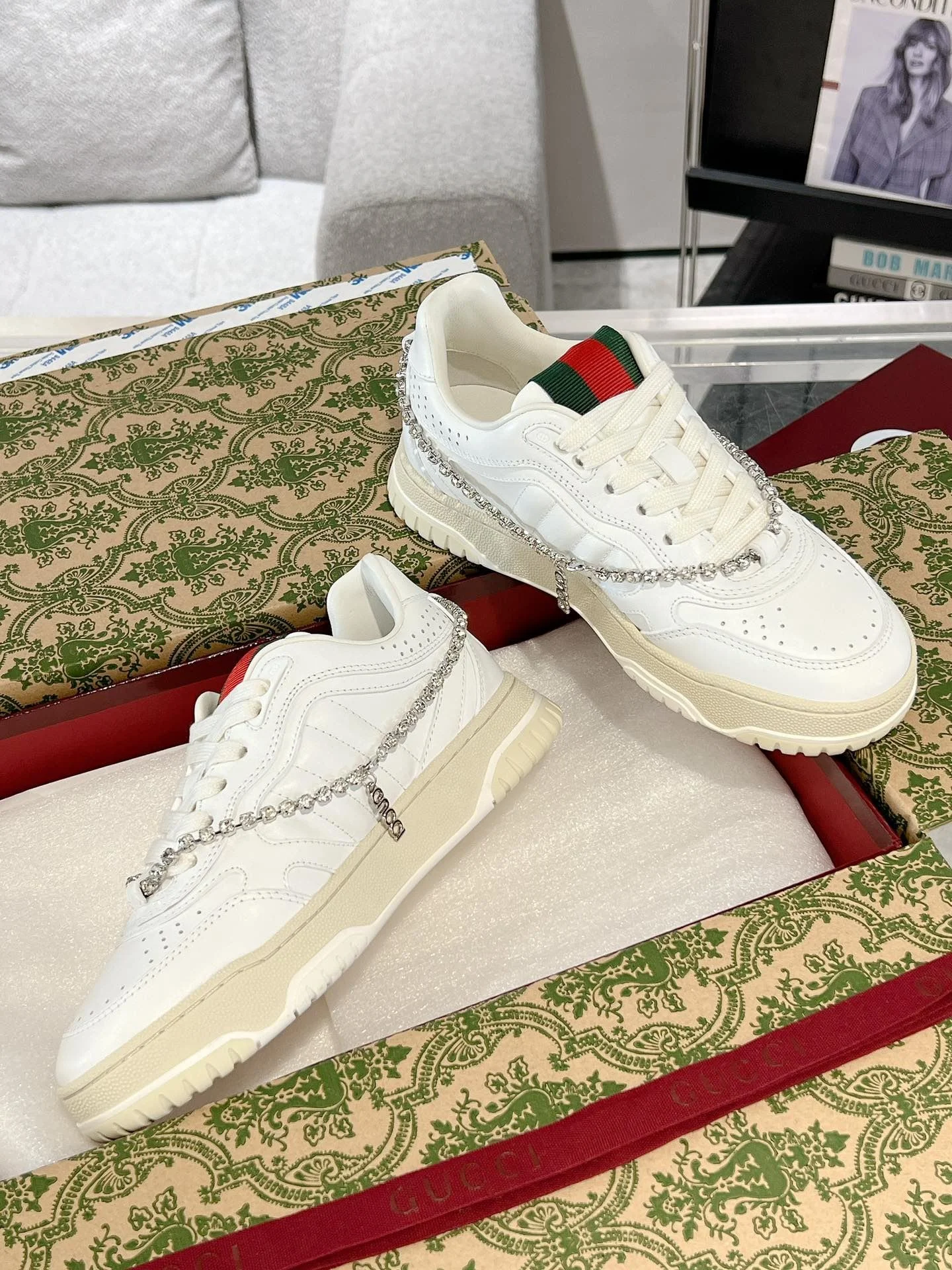 Official Gucci Low Shoes
