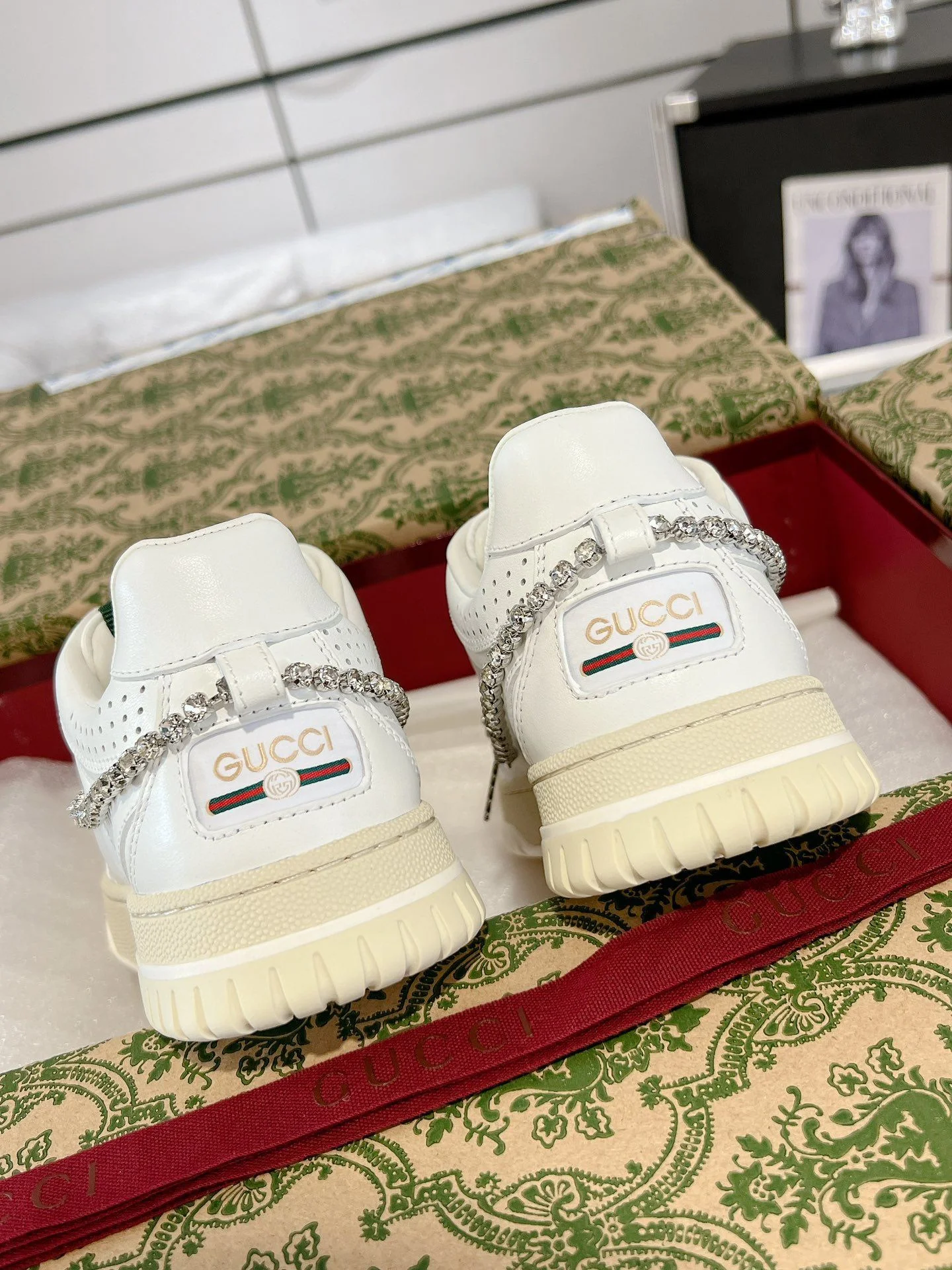 Official Gucci Low Shoes