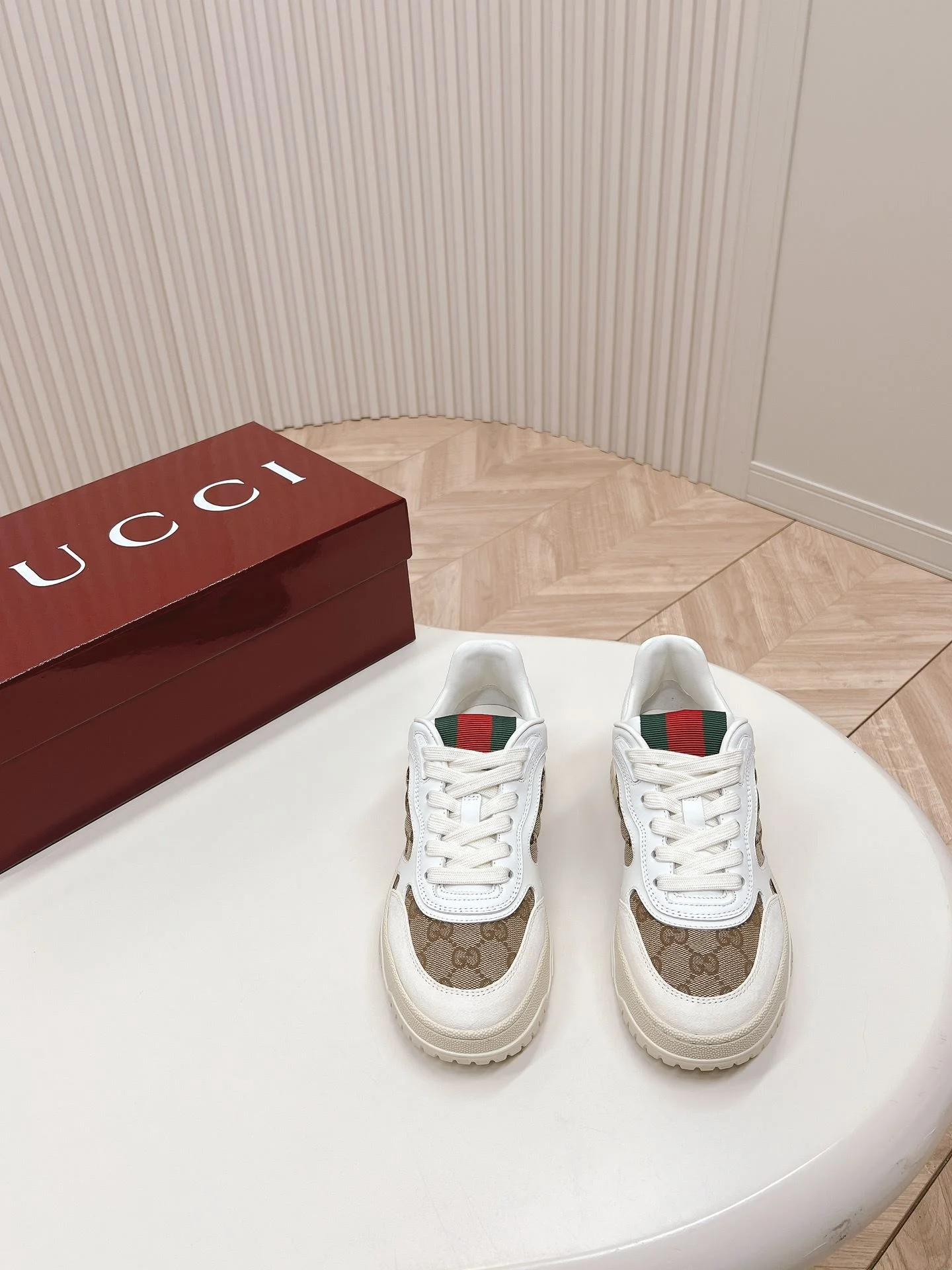 Gucci Low Shoes