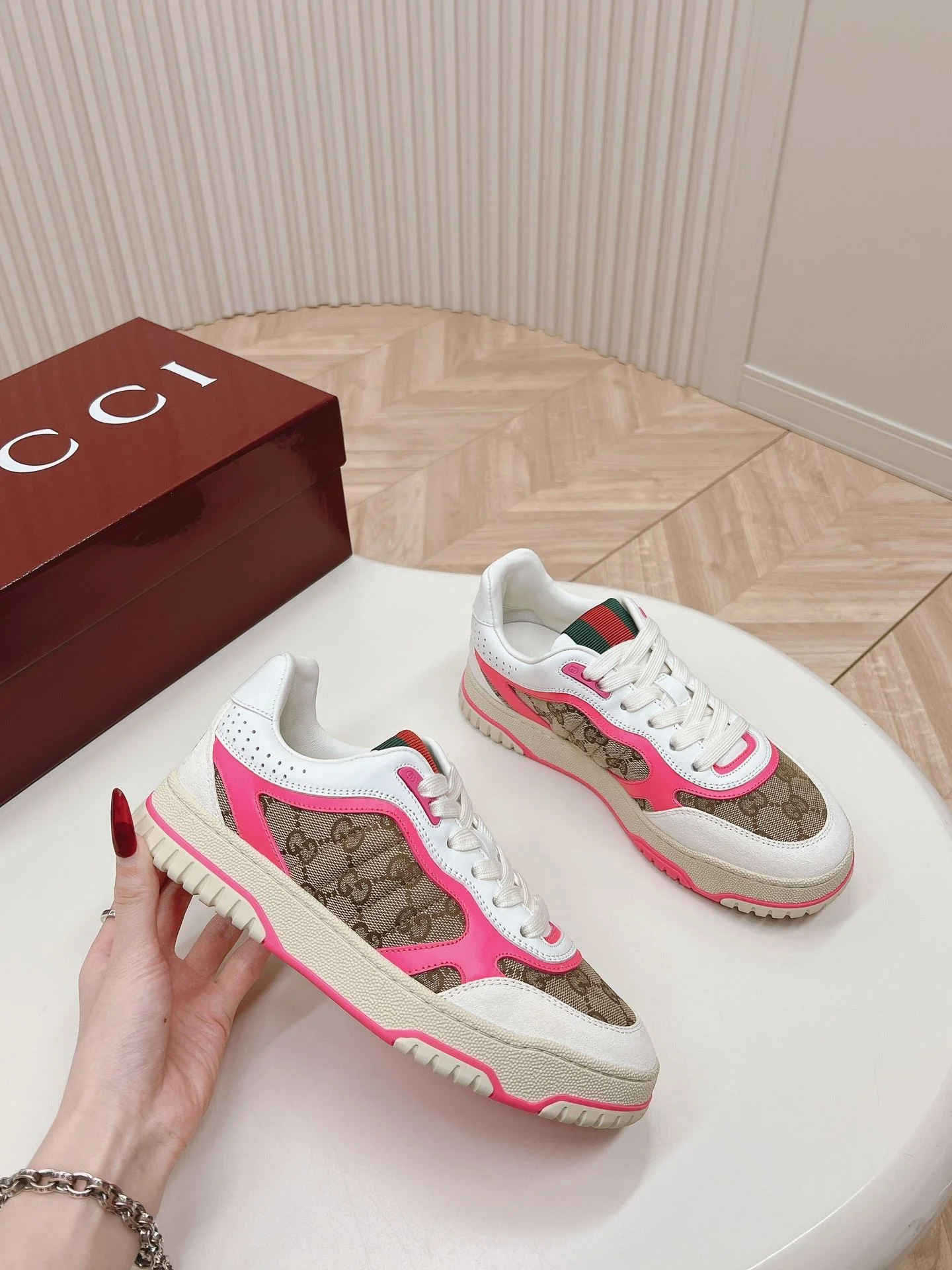 Economical Gucci Low Shoes
