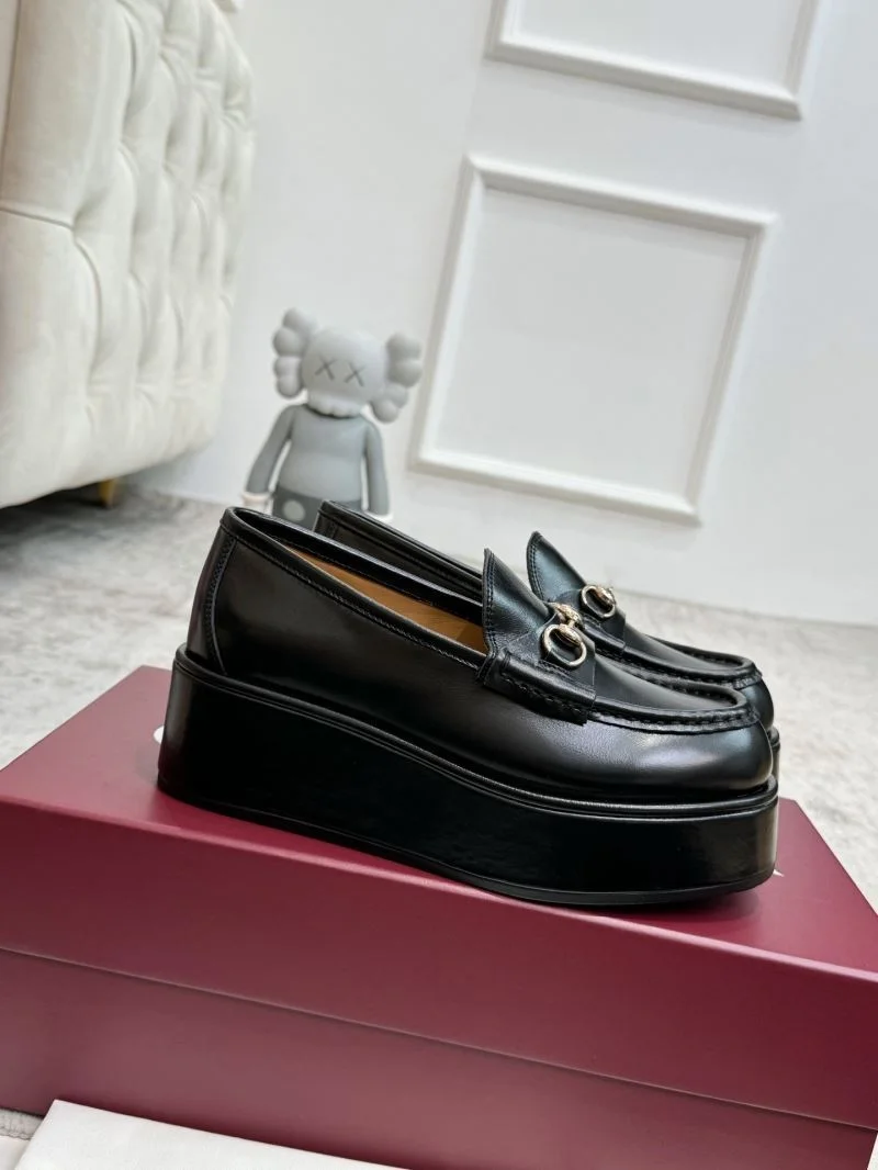 Gucci Low Shoes
