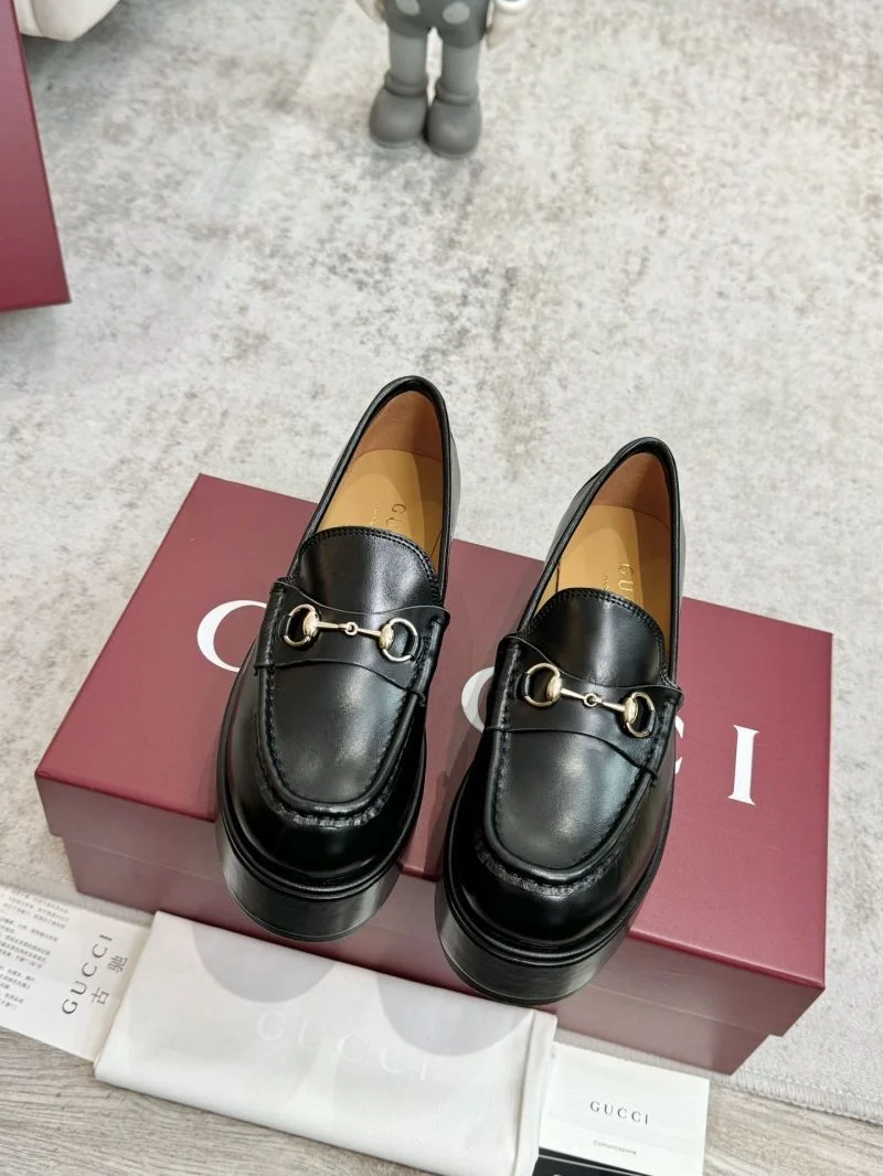 Low-cost Gucci Low Shoes