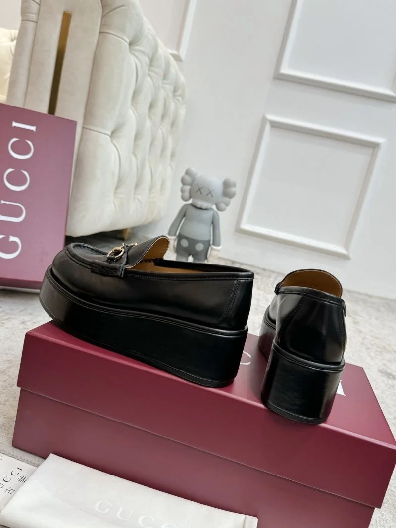 Low-cost Gucci Low Shoes