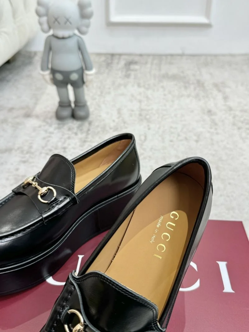 Low-cost Gucci Low Shoes