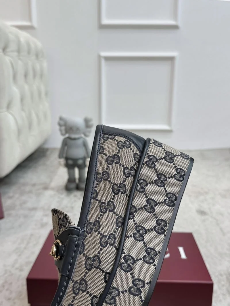 Cut-rate Gucci Low Shoes