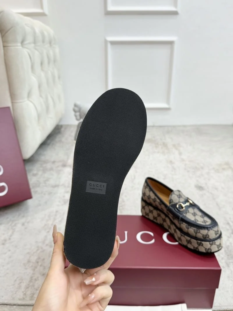 Cut-rate Gucci Low Shoes