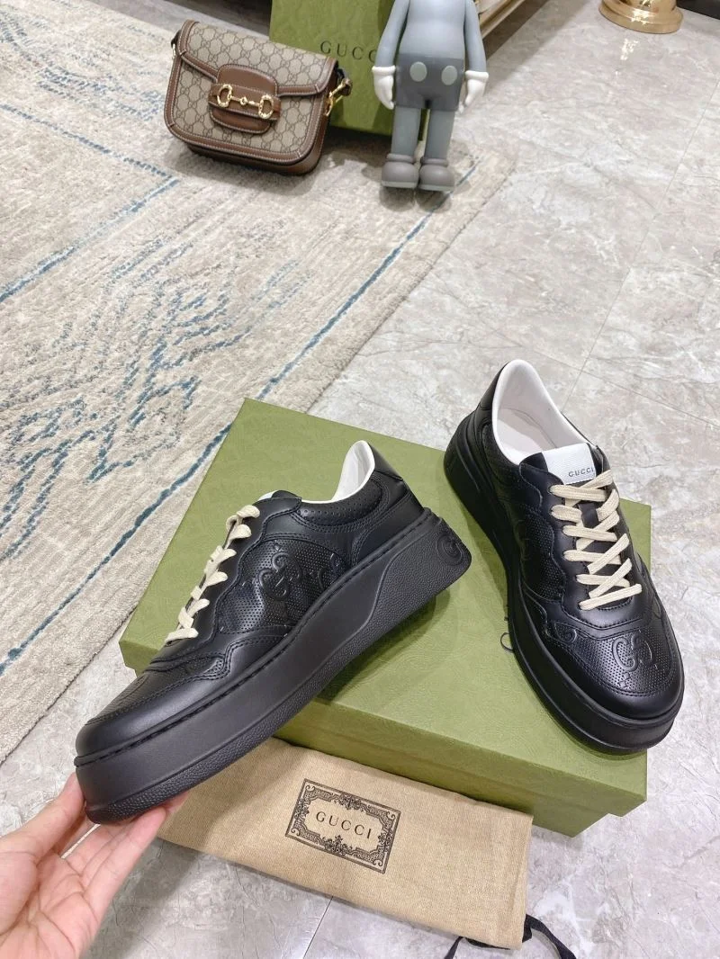 Brand-original Gucci Low Shoes