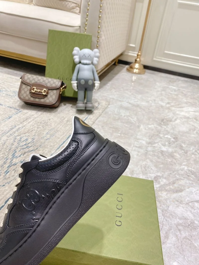 Brand-original Gucci Low Shoes