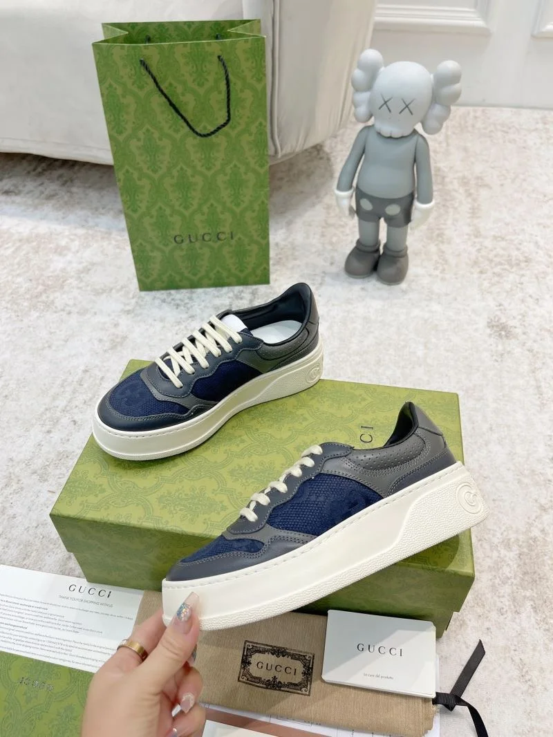 Bargain Gucci Low Shoes