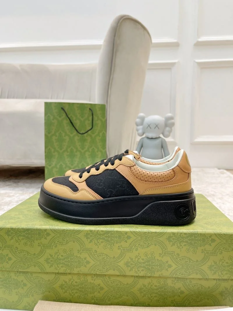 Bargain Gucci Low Shoes