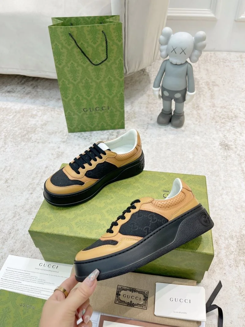 Bargain Gucci Low Shoes