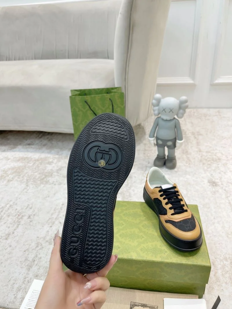 Bargain Gucci Low Shoes