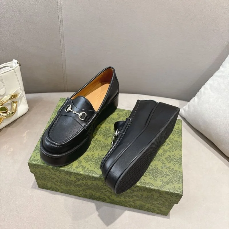 Perfect replica Gucci Low Shoes