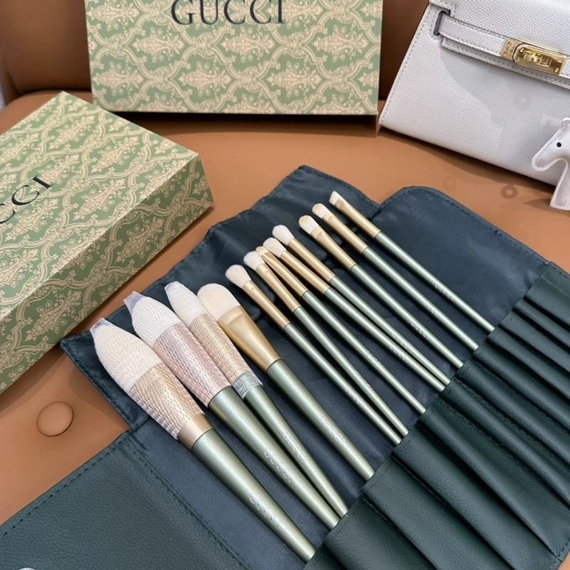 Brand-authenticated Gucci Makeup Brushe