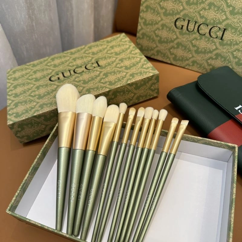 Brand-authenticated Gucci Makeup Brushe