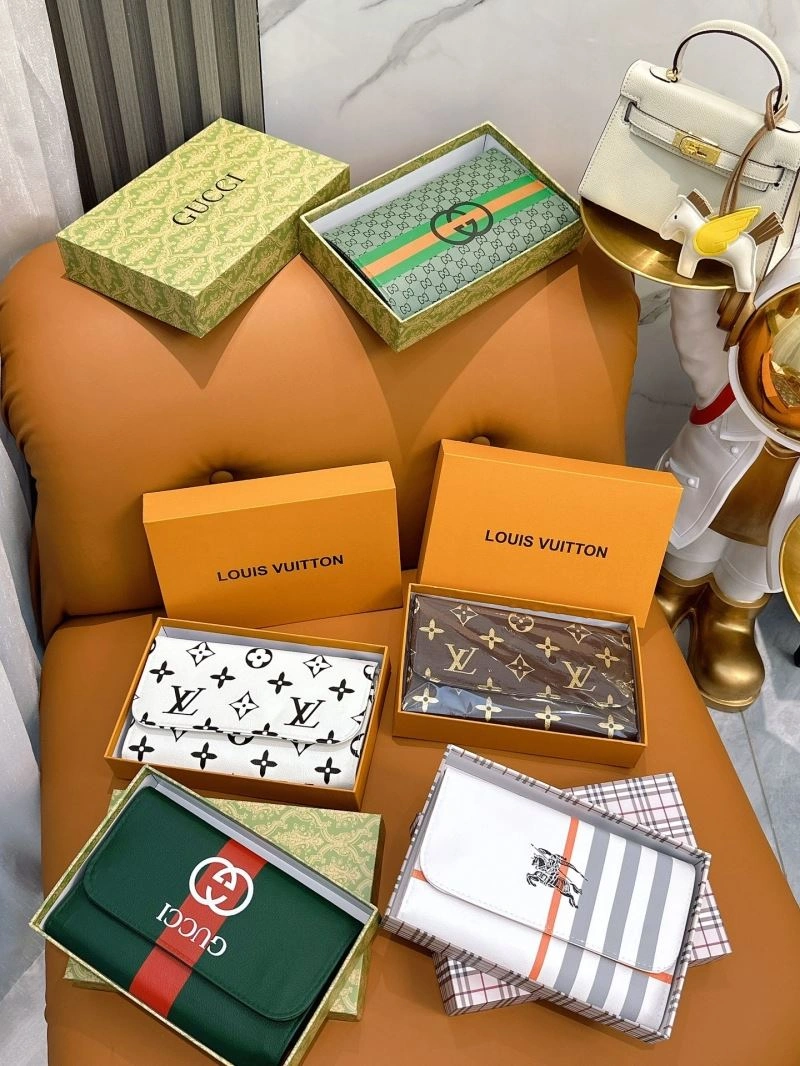 Brand-authenticated Gucci Makeup Brushe