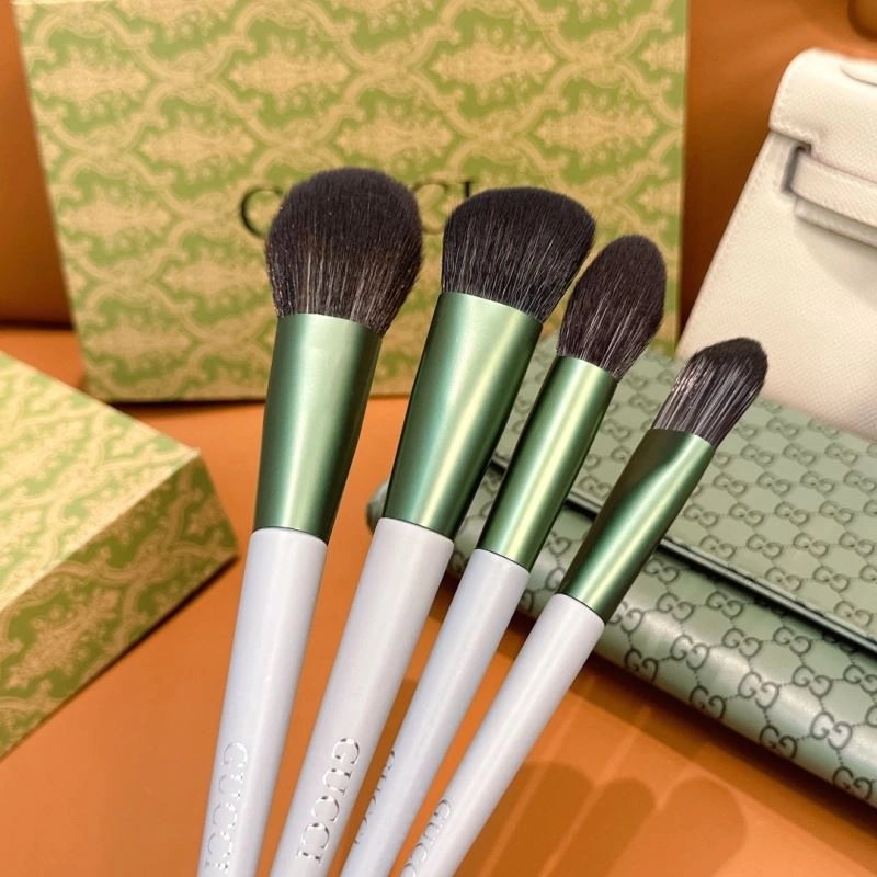 Affordable Gucci Makeup Brushe