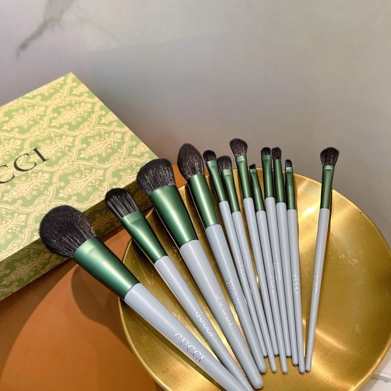Affordable Gucci Makeup Brushe