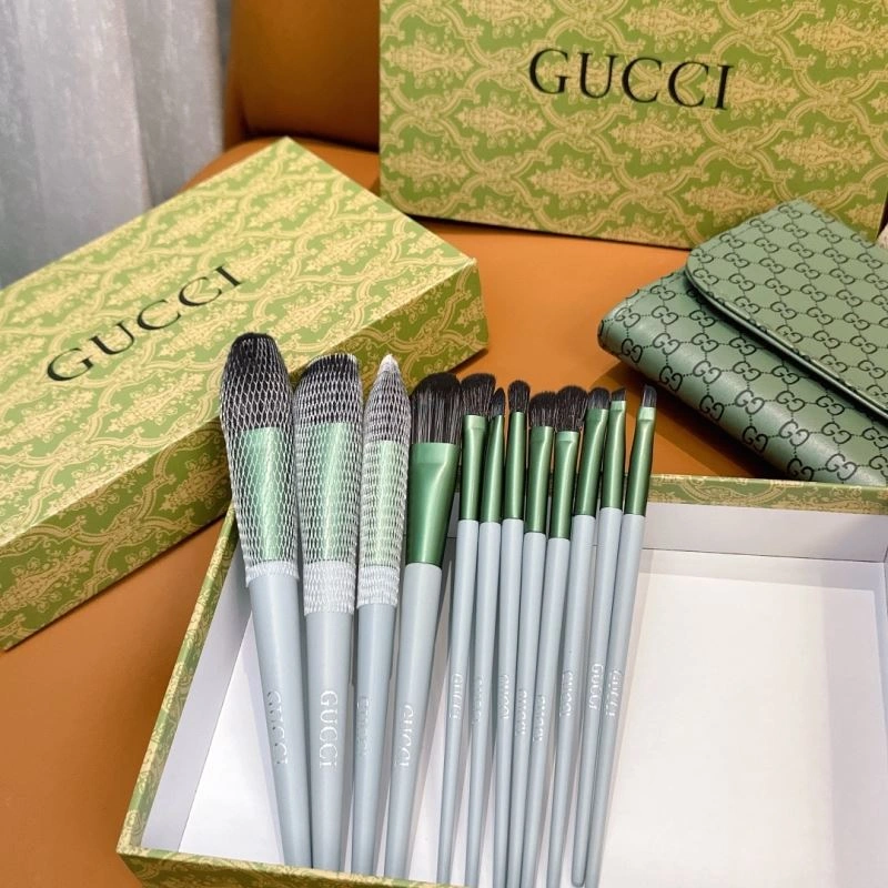 Affordable Gucci Makeup Brushe