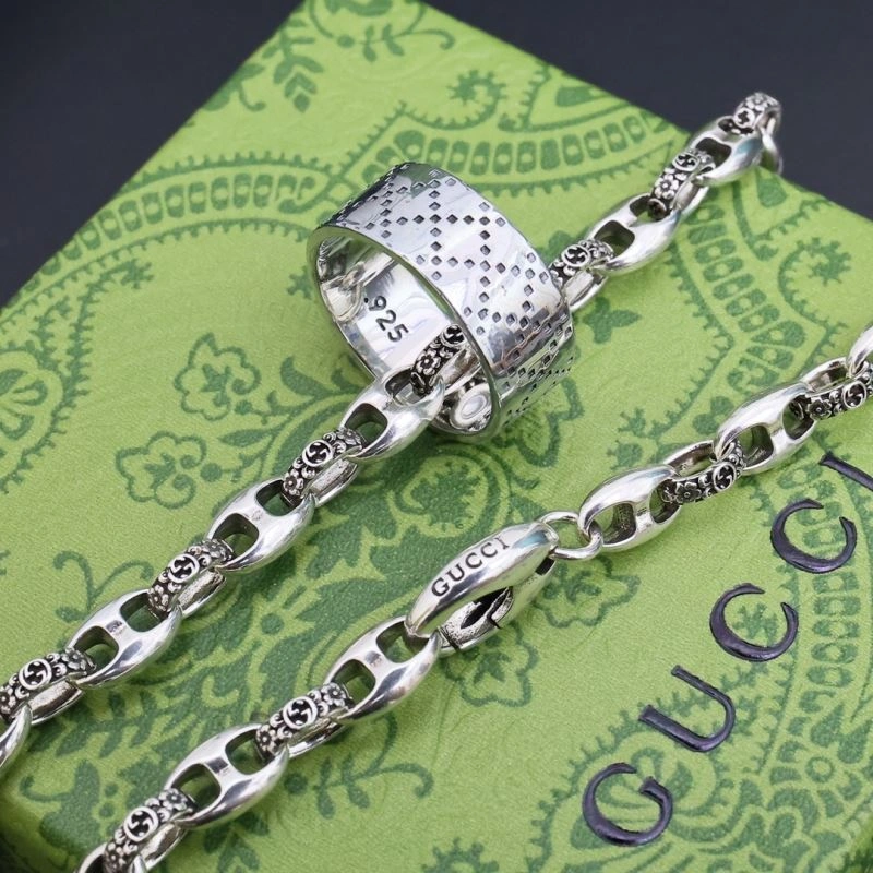 Bargain Gucci Necklaces