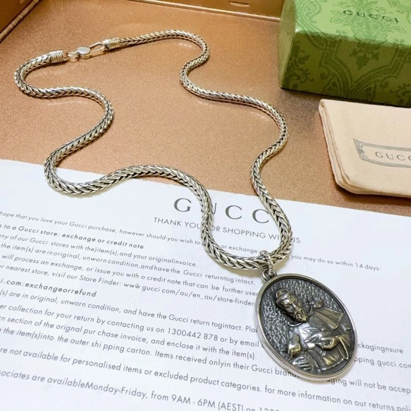 Exact replica Gucci Necklaces