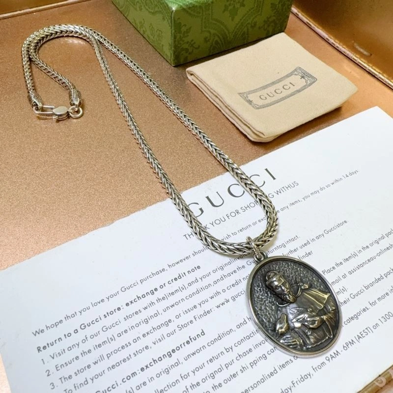 Exact replica Gucci Necklaces
