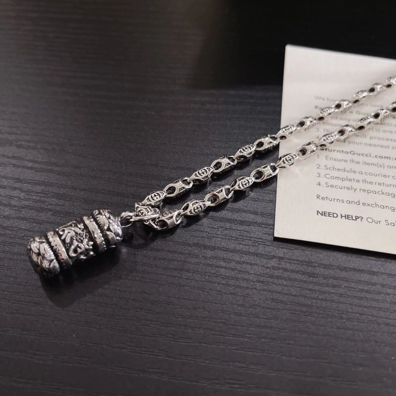 Indistinguishable Gucci Necklaces