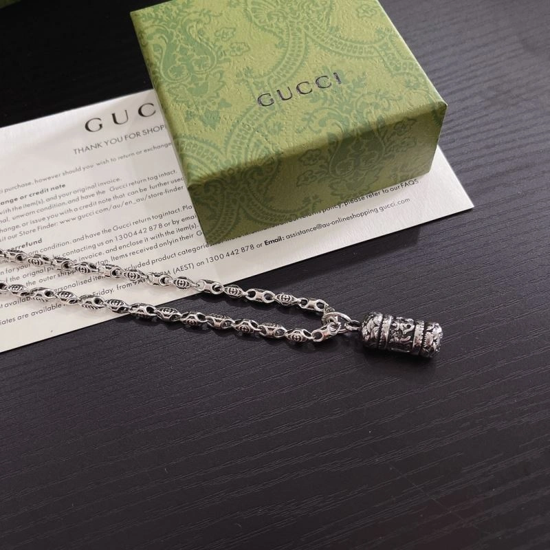Indistinguishable Gucci Necklaces