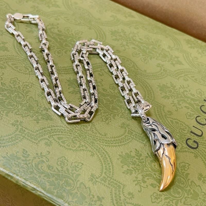 Indistinguishable Gucci Necklaces