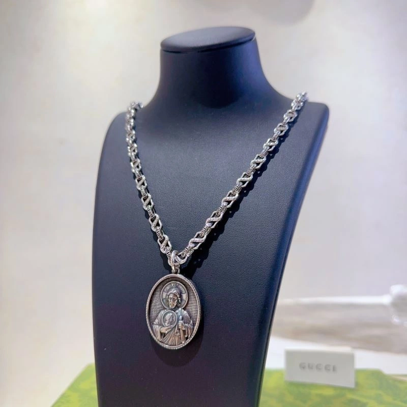 Legit Gucci Necklaces