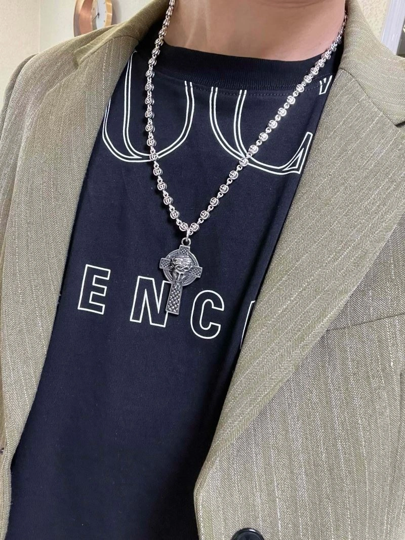 Bargain Gucci Necklaces