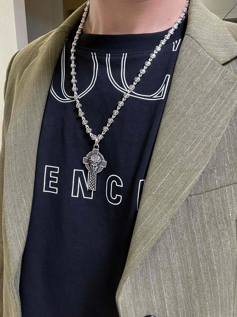 Bargain Gucci Necklaces