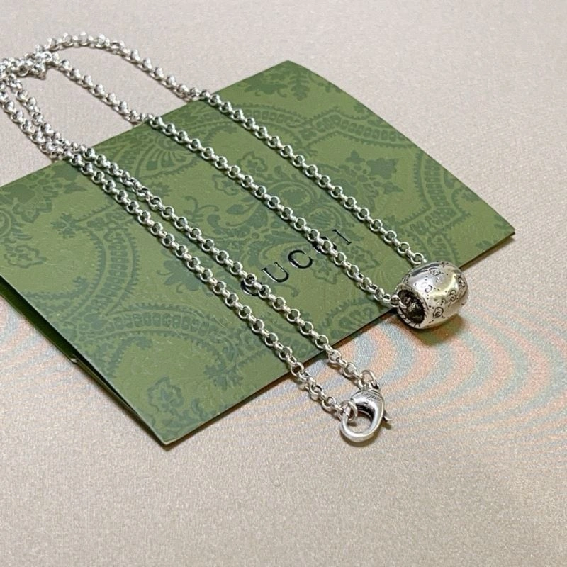 Indistinguishable Gucci Necklaces