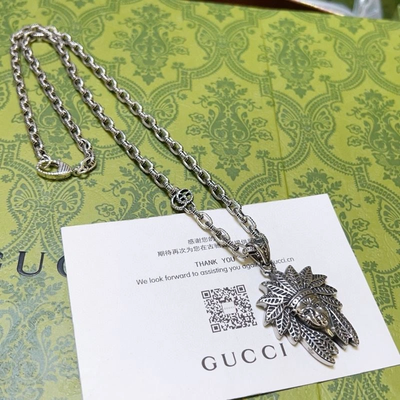 Indistinguishable Gucci Necklaces