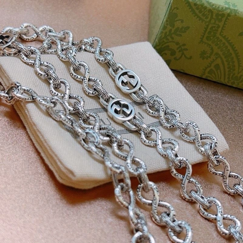 Top mirror Gucci Necklaces